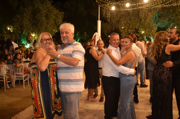Akhan Ve Mernekli Ailelerin Mutlu Günü - Bodrum'da Bir Gün